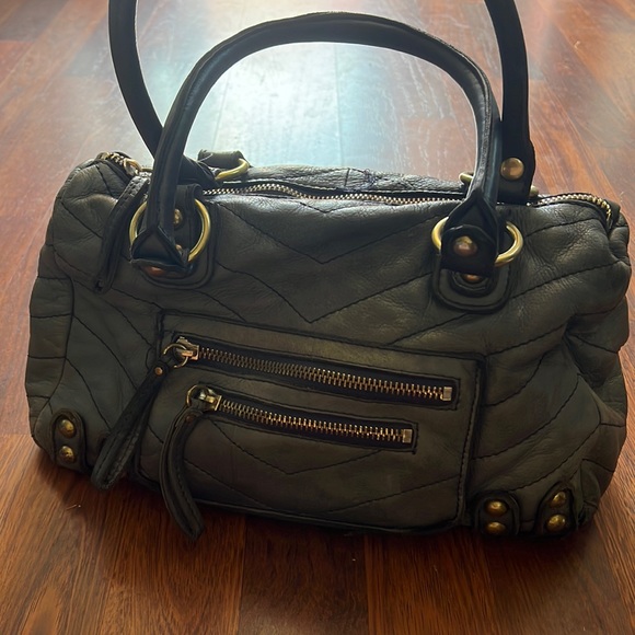 Linea Pelle | Bags | Linea Pelle Quilted Leather Tote Bag Wellloved ...
